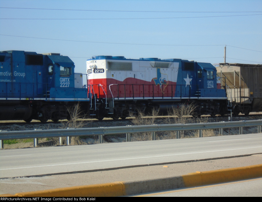 GMTX 2214 sitting Idling